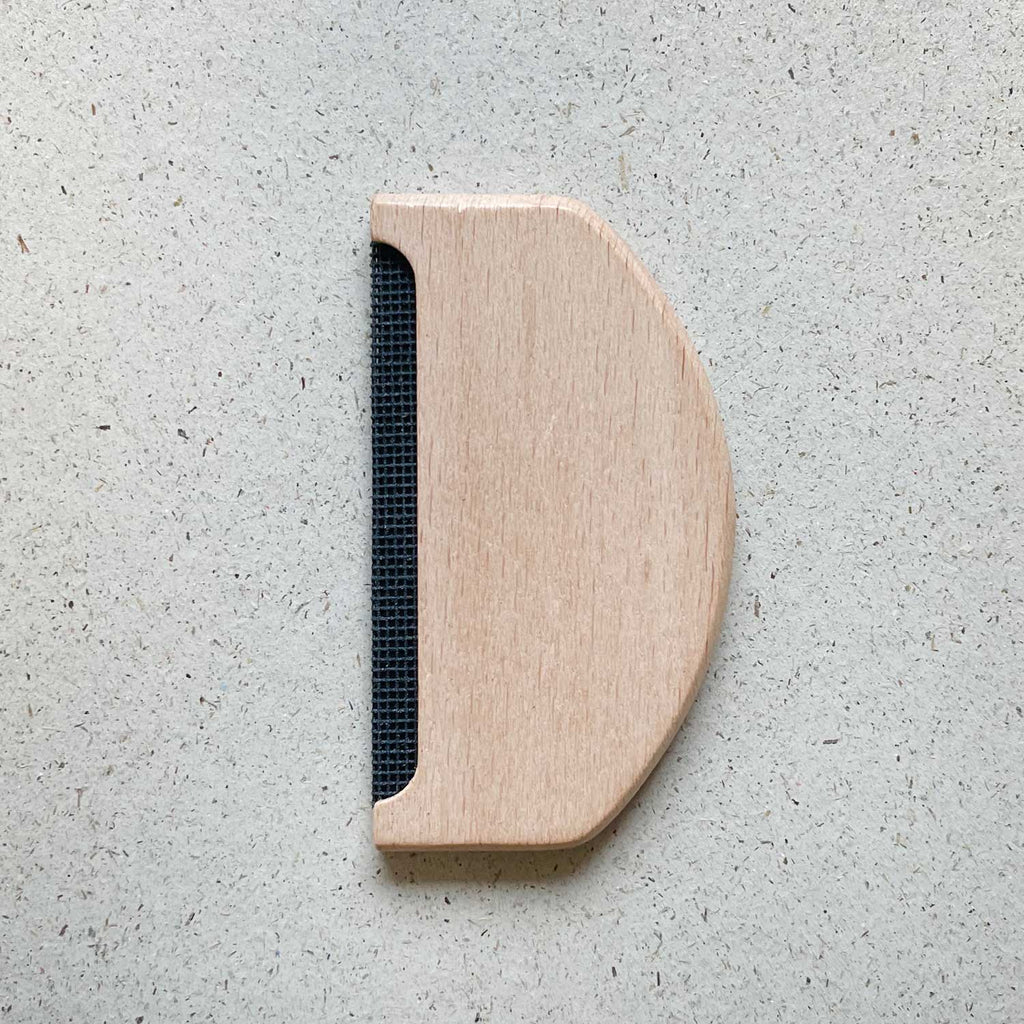 WOODEN LINT COMB | Cashmere Comb